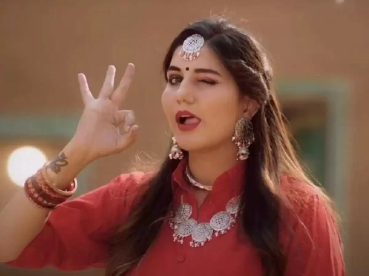 कुछ ही घंटे डांस की लाखों चार्ज करती है Sapna Chaudhary, जाने कितने ...